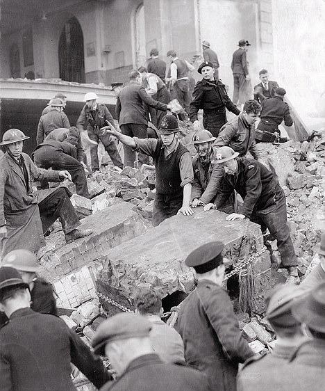 British Homefront during WW2. The day the Luftwaffe bombed Sandhurst ...